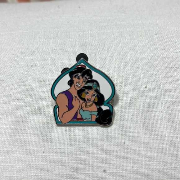 Disney | Accessories | Disney Authentic Trading Pin Jasmine And Aladdin ...